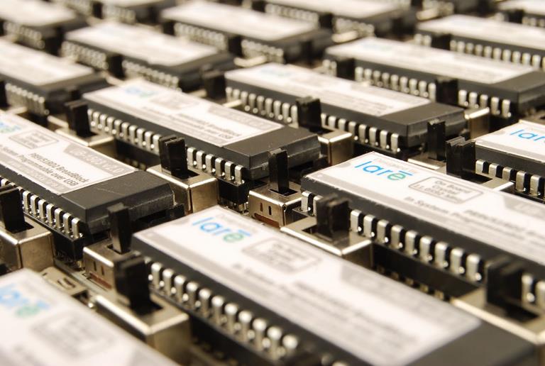 What is an Embedded System? Definition, Examples, Types & Development ...