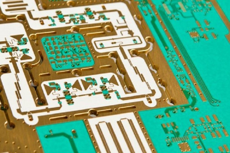 Introduction to Microwave PCB - The Engineering Projects